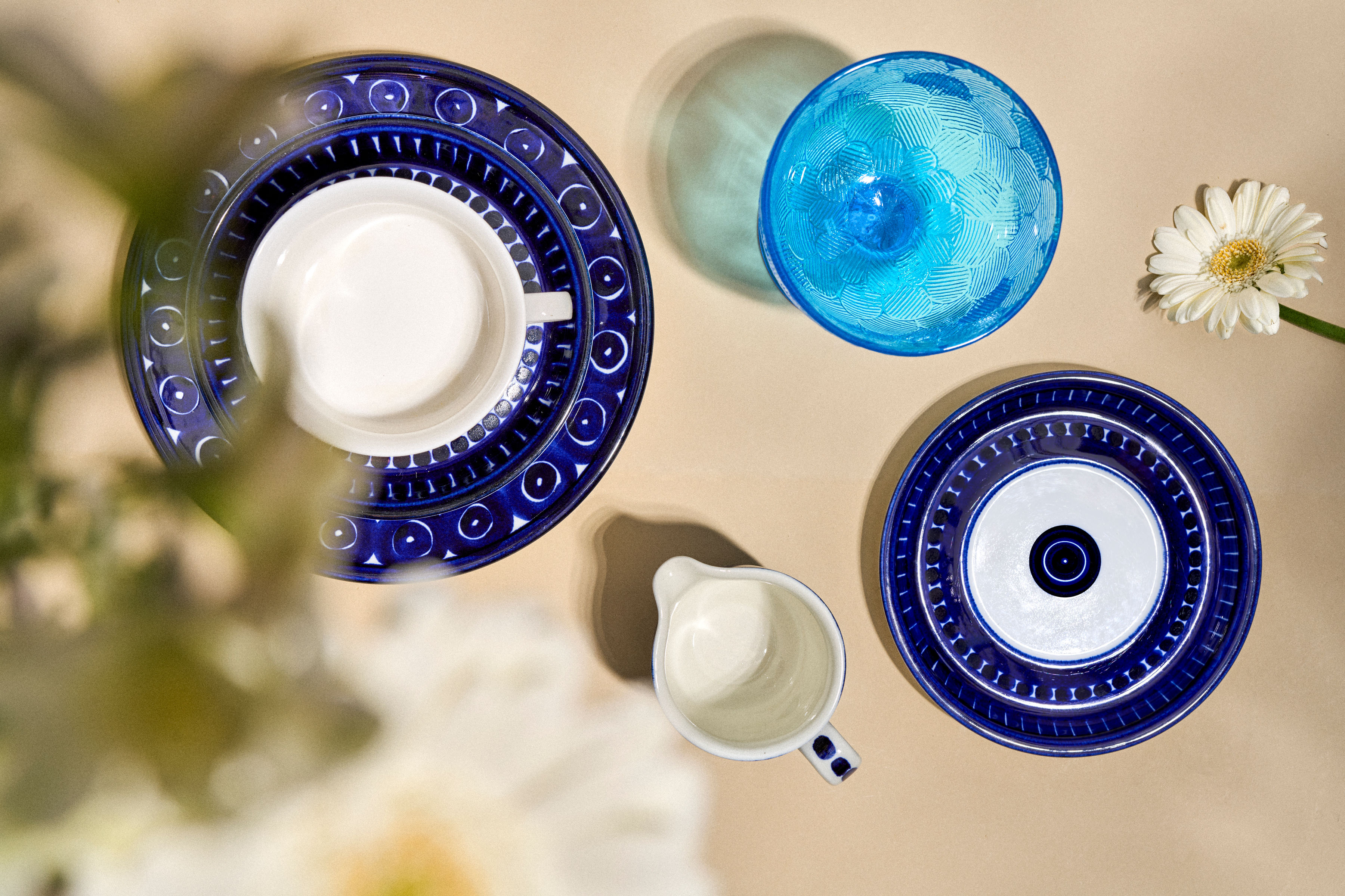 Exhibition: “Setting for Summer – Glassware from Decades Past ...
